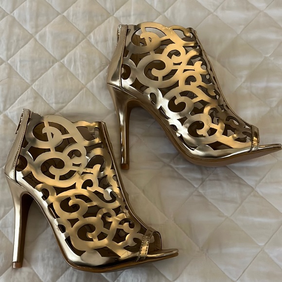 N.Y.L.A. | Shoes | Metallic Gold Caged Booties | Poshmark